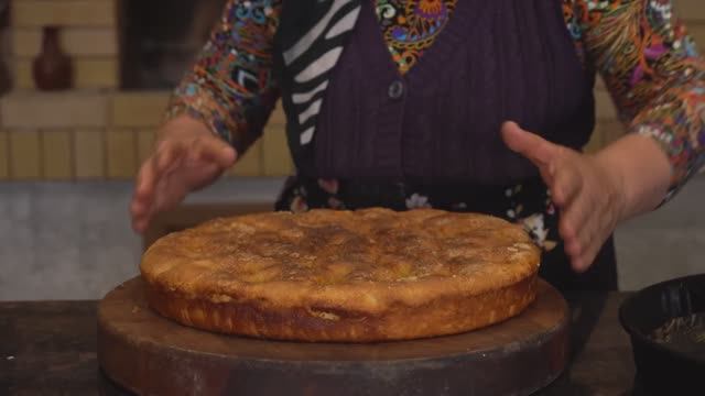 Kənd Həyatı. Готовим бугламу из говядины и деревенский хлеб.