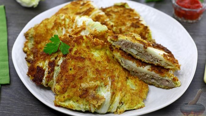 ЧЕБУРЕКИ ИЗ ПЕКИНСКОЙ КАПУСТЫ