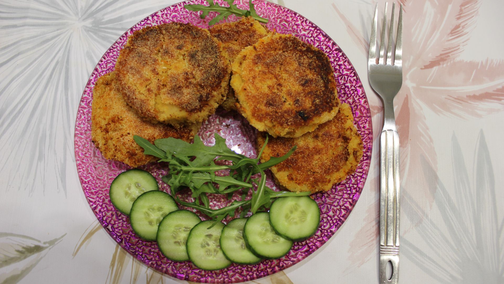 Котлеты из красной чечевицы, вегетарианские, подходят в пост. Вкусно!