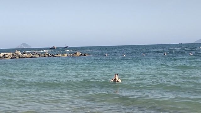 С Крещением! Окунулась три раза в Тихом океане