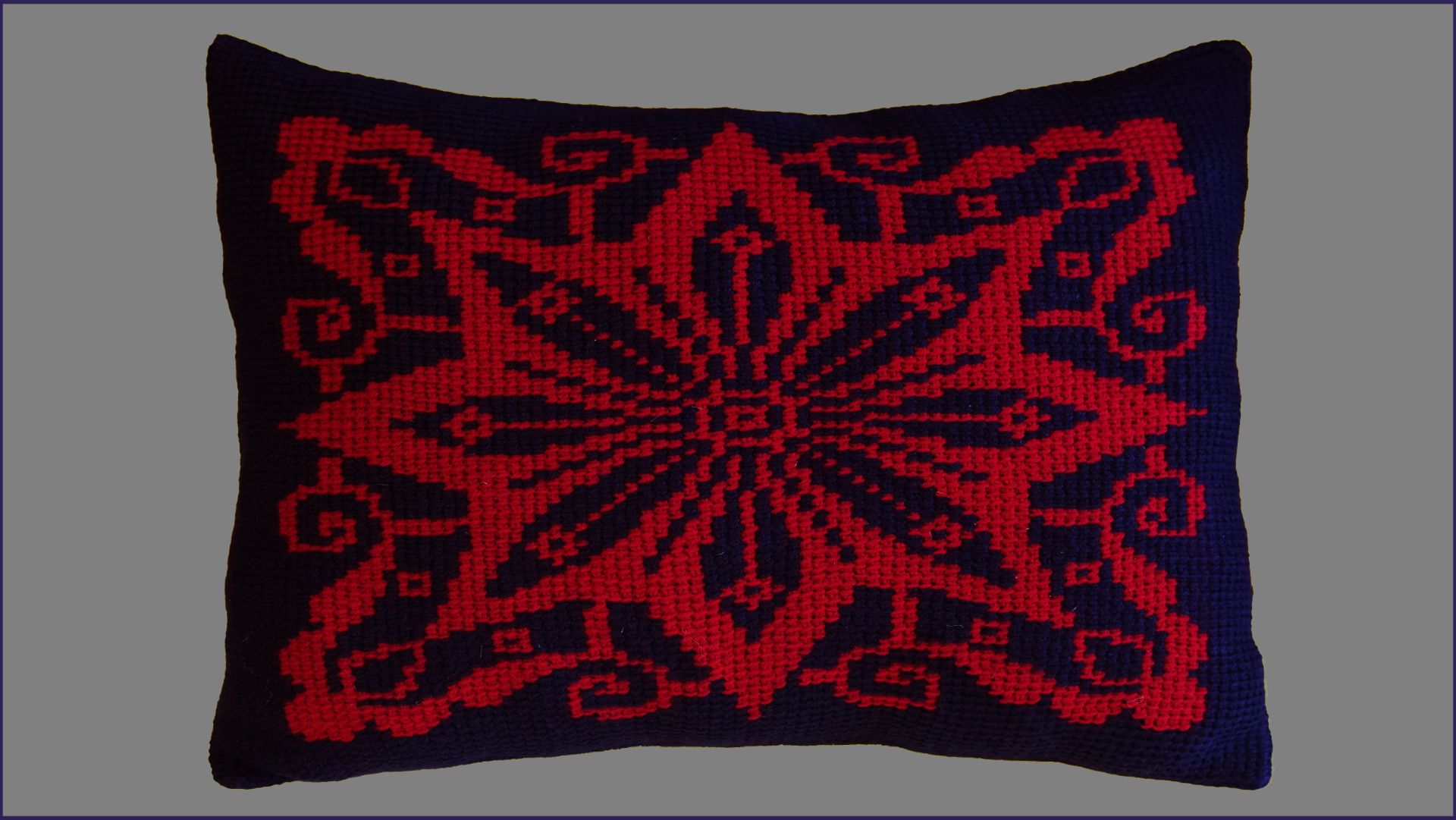 Подушка крючком с узором Звезда. Тунисское вязание. Часть 2.