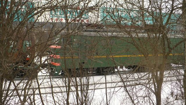 Лед и сталь: таинственный локомотив ВЛ10 в Обухово