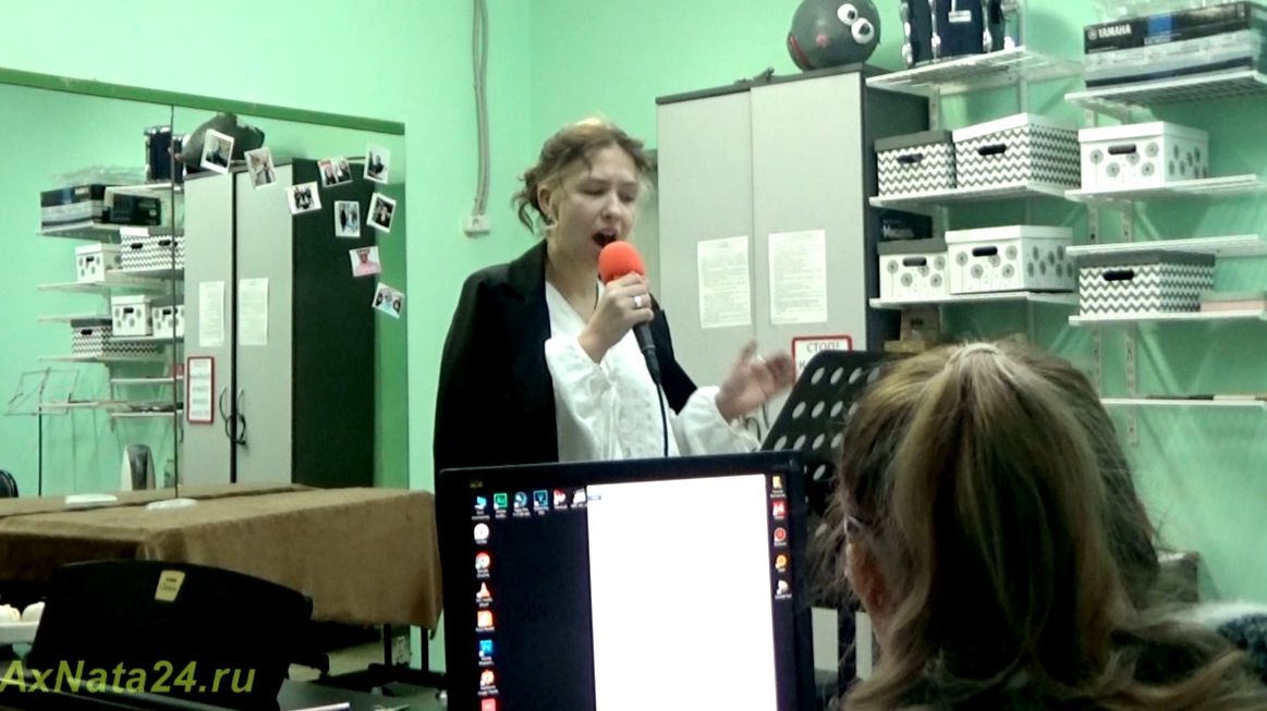 Даша и Джаз.стандарты в 1-ом чтении: Round midnight  и I'll remember April Даша Еремеева-Эстрада.