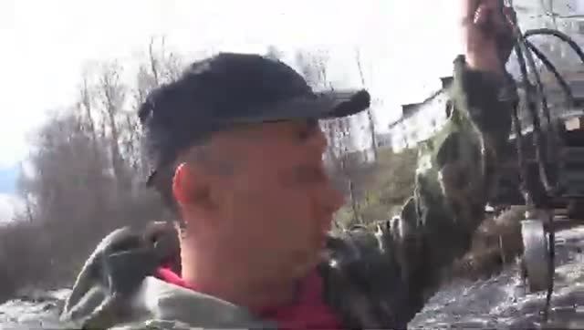 Ищем Золото под старинным мостом!Столько много рариков надёргали! Поисковым магнитом на 600кг!