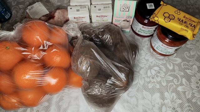 Закупочка продуктов. Выкладываю алмазную мозаику от Людмилы. Раскрашиваю.