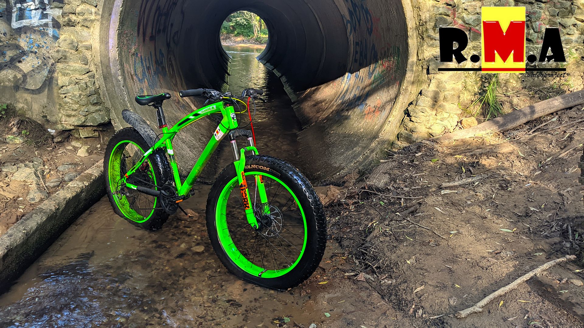 фэтбайк на траве, грунте и в воде или приключения Жабича в Битцевском лесу