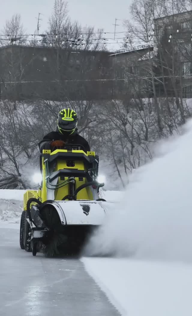 Возможности эл.погрузчика MAKSTEM E-MAX летом и зимой
