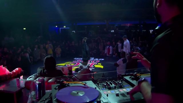 BreakDance | Брейкинг – B-boy Tytan