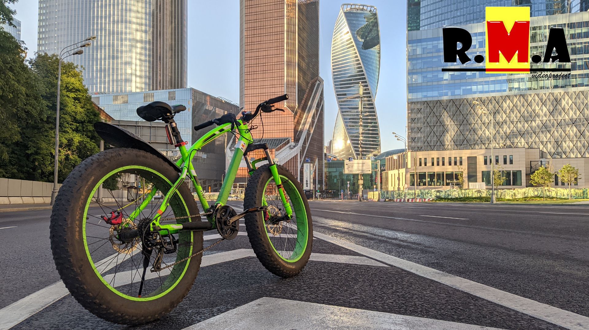 warning: long ride (summer dawn, Moscow, fatbike)