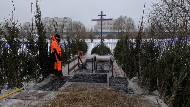 Крещение 2026 искупались с сыном