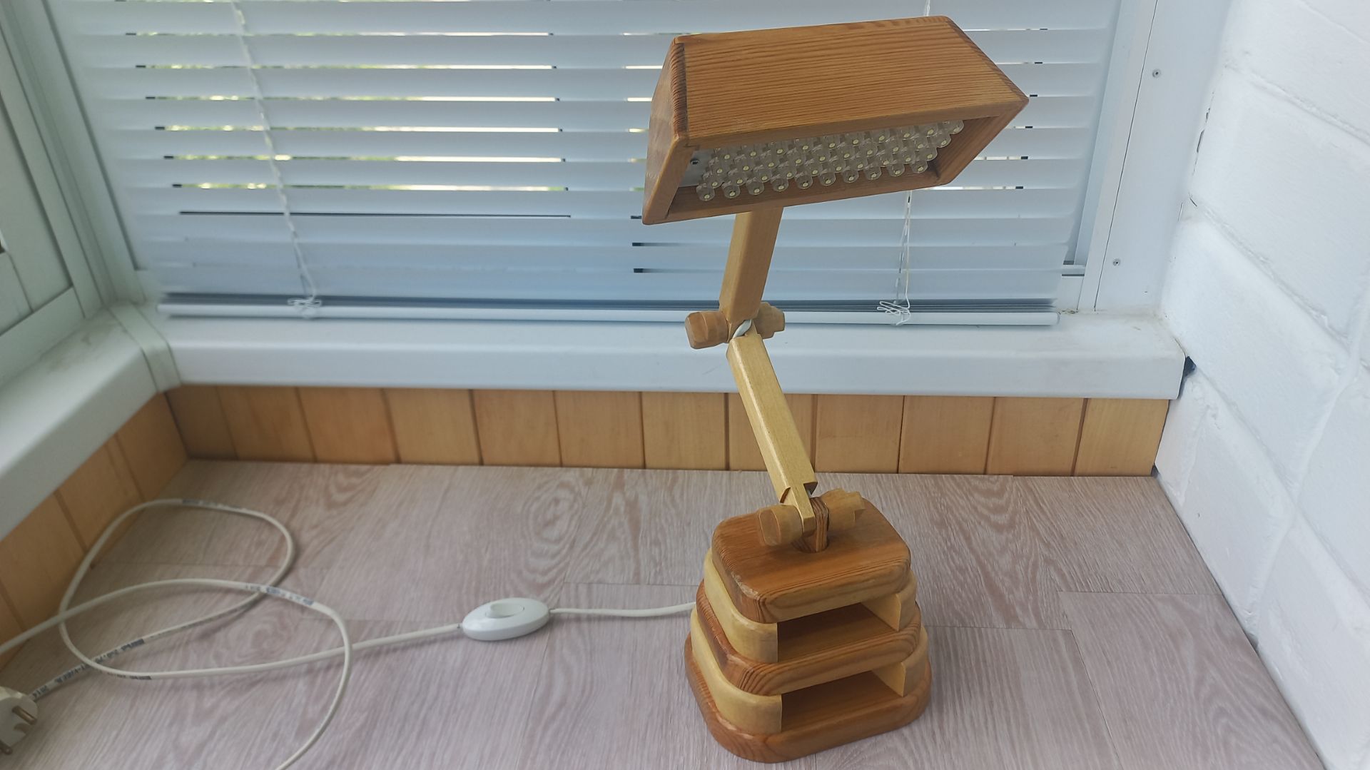 Светодиодные лампы из дерева своими руками. Схема и конструкция