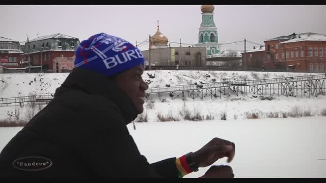 "  Привет зима , румянец на ... "  Музыкальная шкатулка