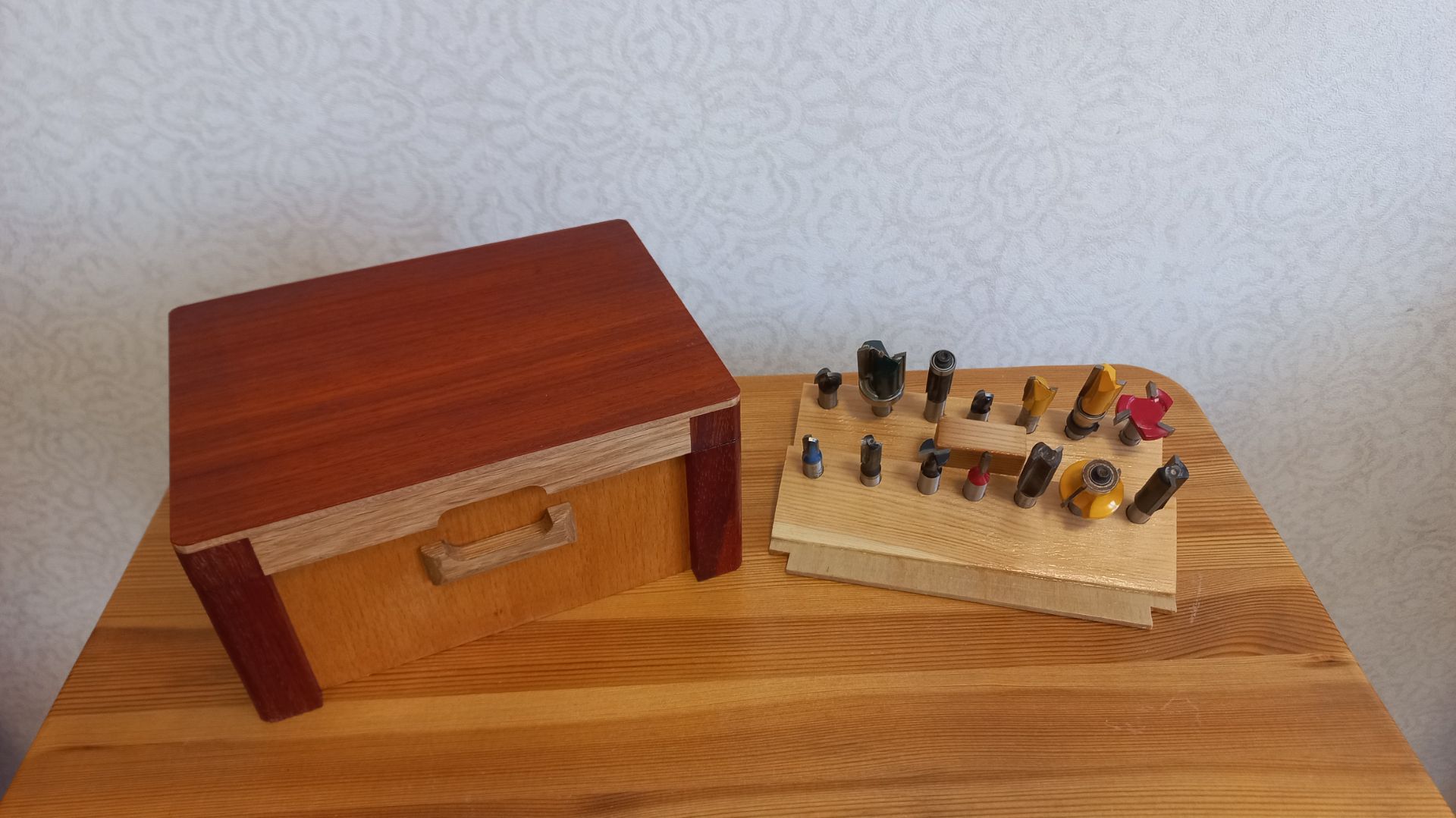 Ящички для фрез по дереву