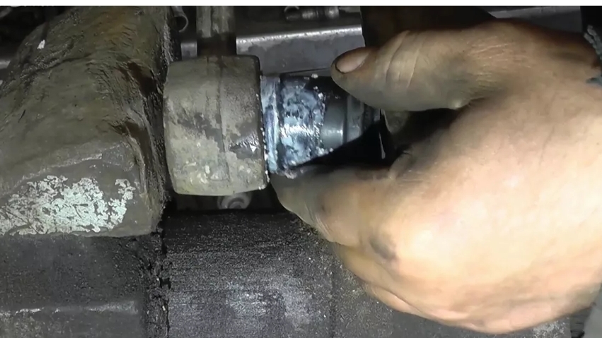 Замена ромашек и сайлентблоков ВАЗ 2110