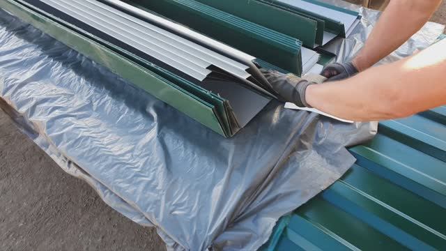 Кровельный профлист для крыши готовой бани размеры листа и цена - строительство под ключ из Пестово