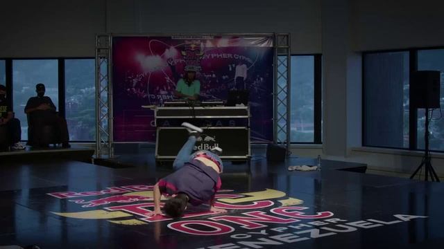 Брейк Данс | Breaking –  Футворк Фишки и Футворкинг