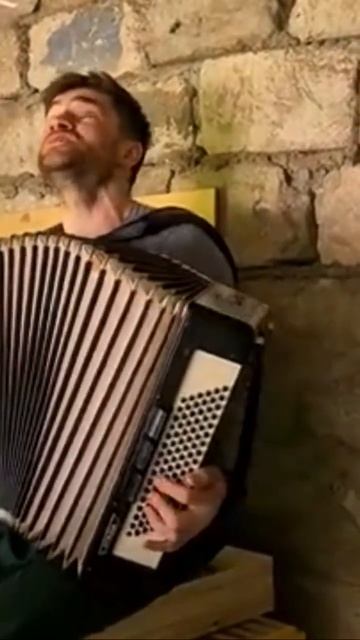 Этот мир идёт строго по курсу _ Братья из Михайловки