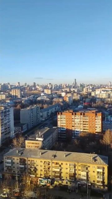 Вид из окон квартир ЖК Квартал Федерация на центр Екатеринбурга.