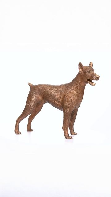 Статуэтка бронзовая "Доберман". Артикул 300101. https://феникс.art