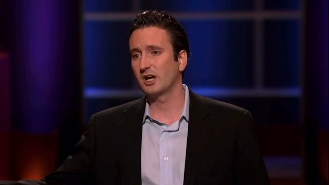 42. Shark Tank Аквариум с акулами