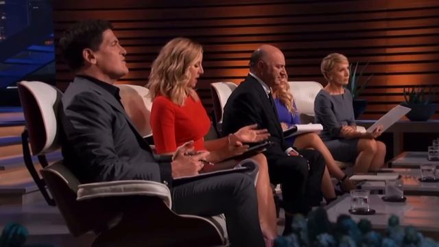 32. Shark Tank Аквариум с акулами