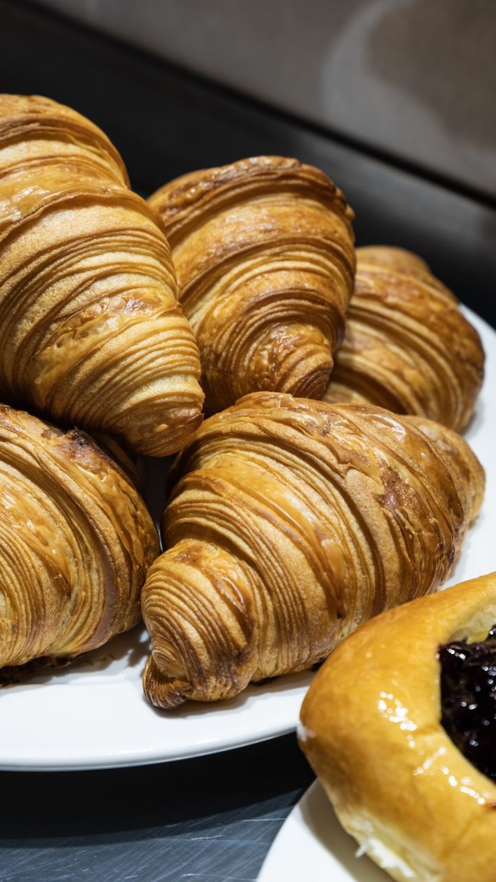 Хруст снаружи. Воздушность внутри.Готовим круассаны в шоуруме Venix