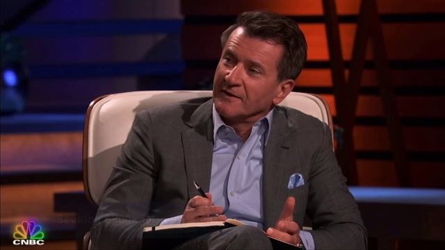 38. Shark Tank Аквариум с акулами