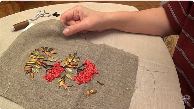 оформление изнанки вышивки лентами