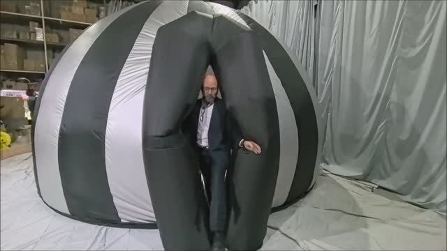 Конструкция нового входа в мобильный планетарий.