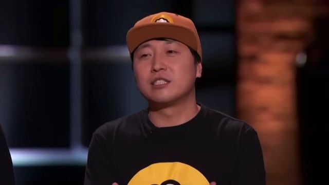 50. Shark Tank Аквариум с акулами