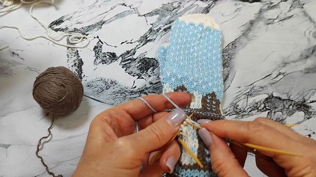 Варежки жаккардом. Домики.