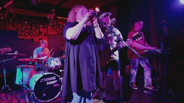 Женщина с Бородой - Планета - разменная монета