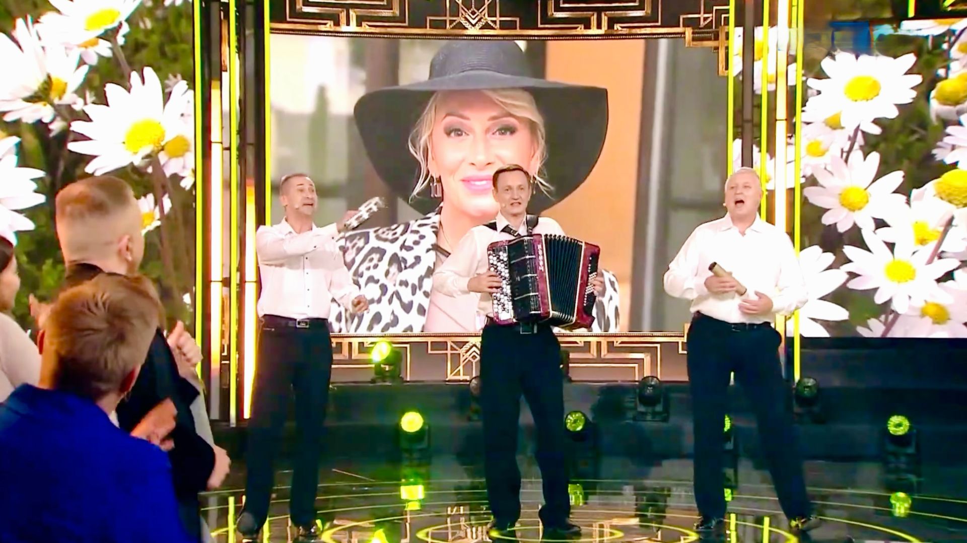 Подняли на Уши! Привет, Андрей! Ромашки 🌼 ВИА Поющие сердца| Песни Александра Добронравова, 2026