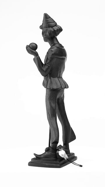 Статуэтка чугунная "Клоун с тростью (с мячом)". Артикул 100047. https://феникс.art