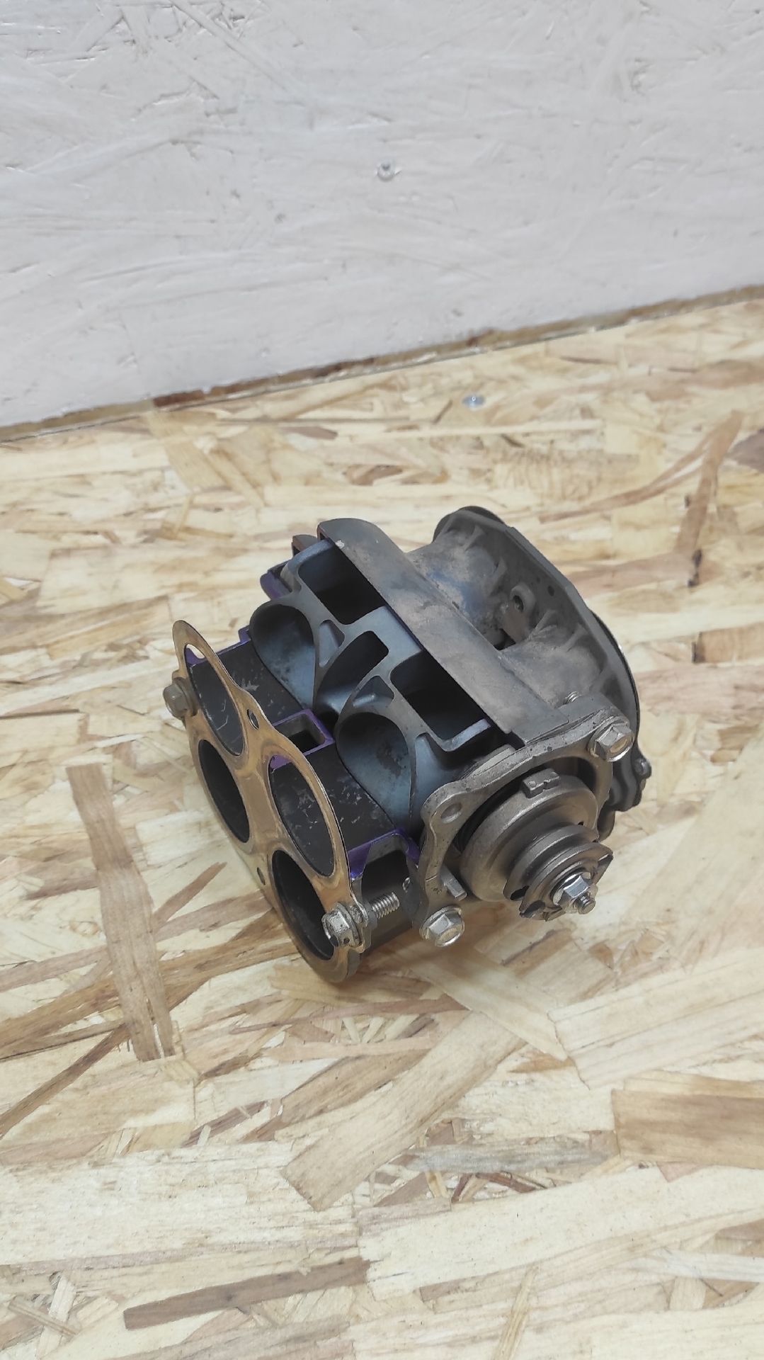 MotoSecond Collection. Экспонат: Мощностная заслонка от Honda CBR 929.