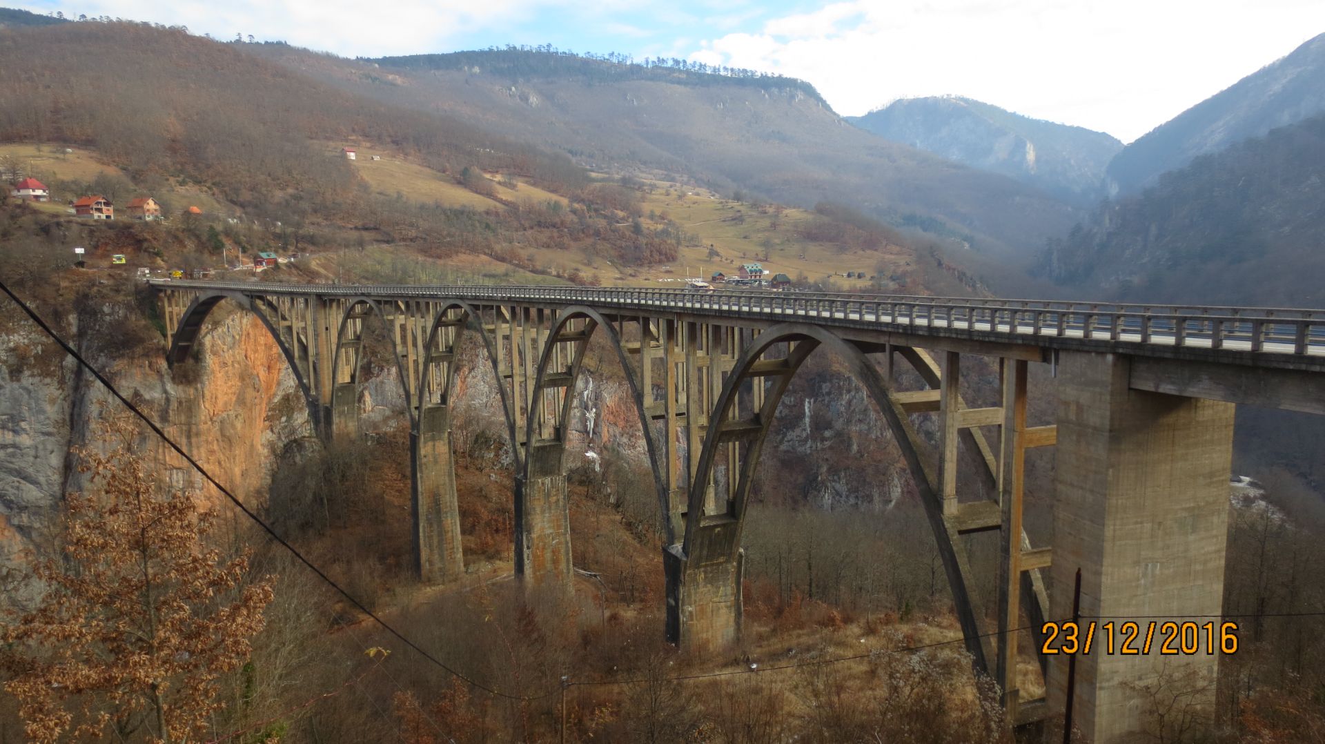 Мост Джурджевича и каньоны