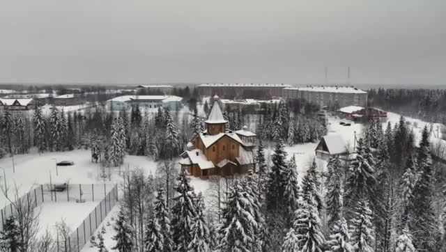 п.Синдор Республики Коми  освящен храм царских страстотерпцев. При содействии Газпром трансгаз Ухта