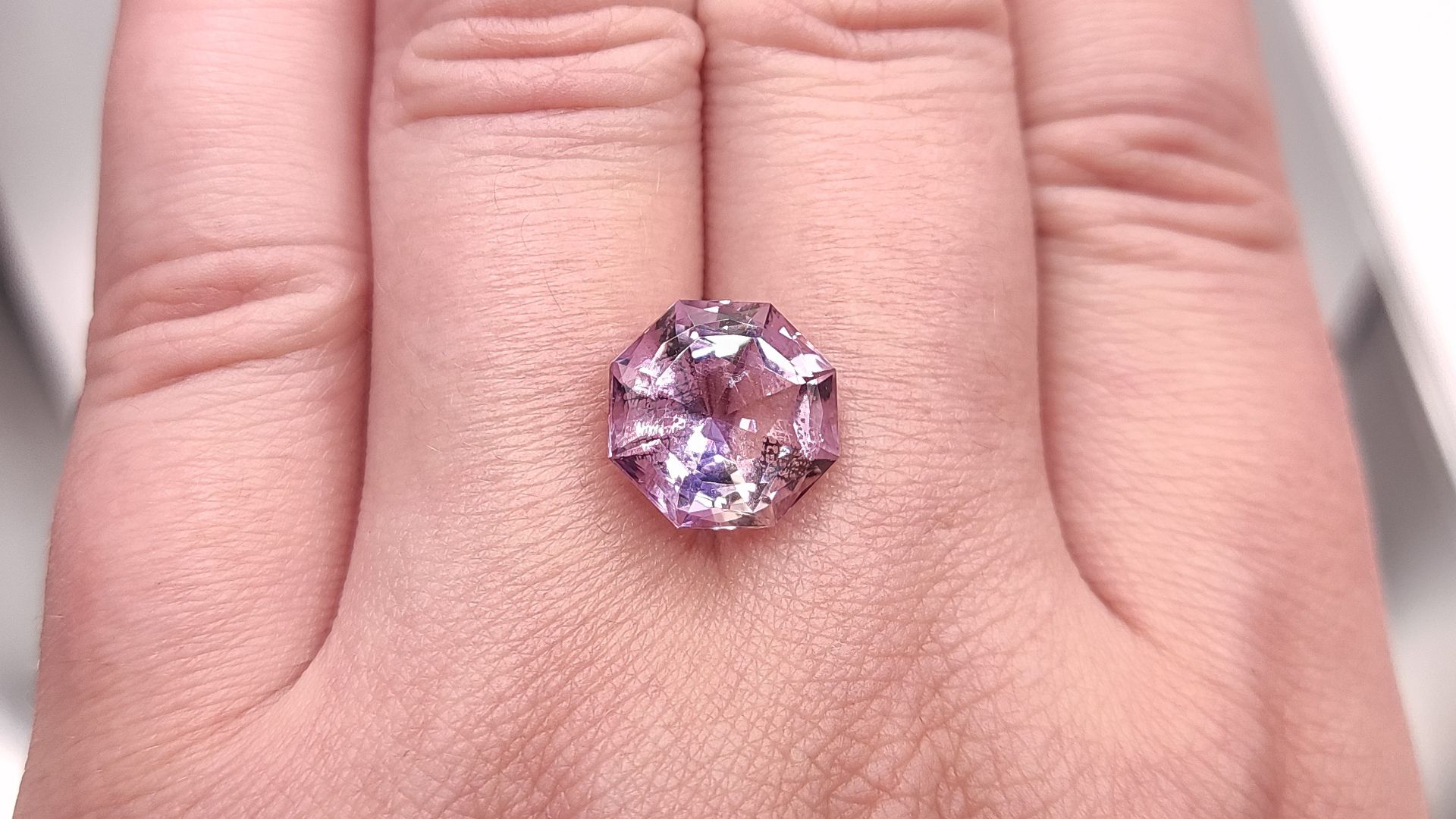 Аметрин октагон 6.40 ct. Боливия + гемм. заключение