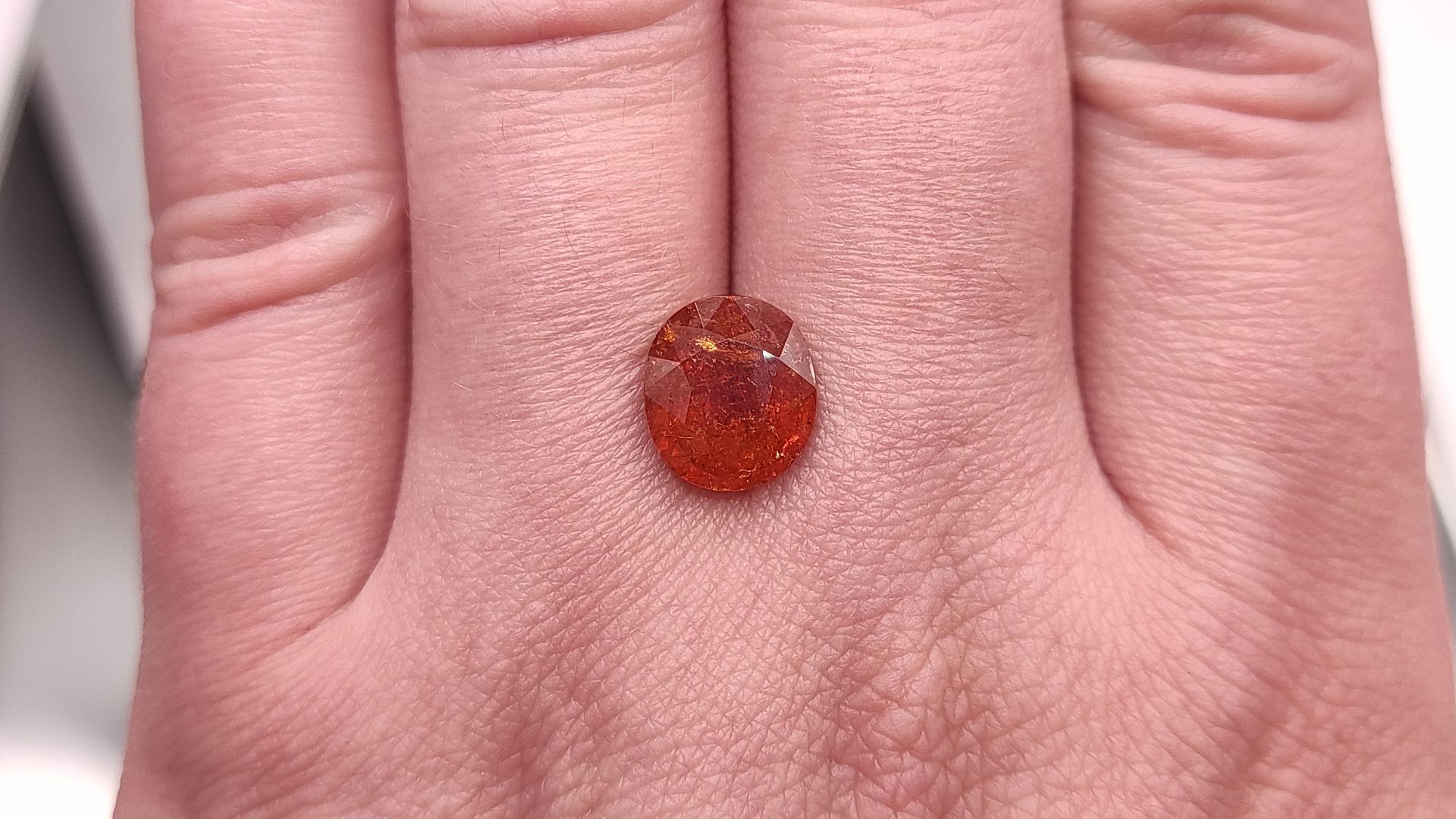 Гранат Спессартин овал 4.83 ct. Намибия + гемм. заключение