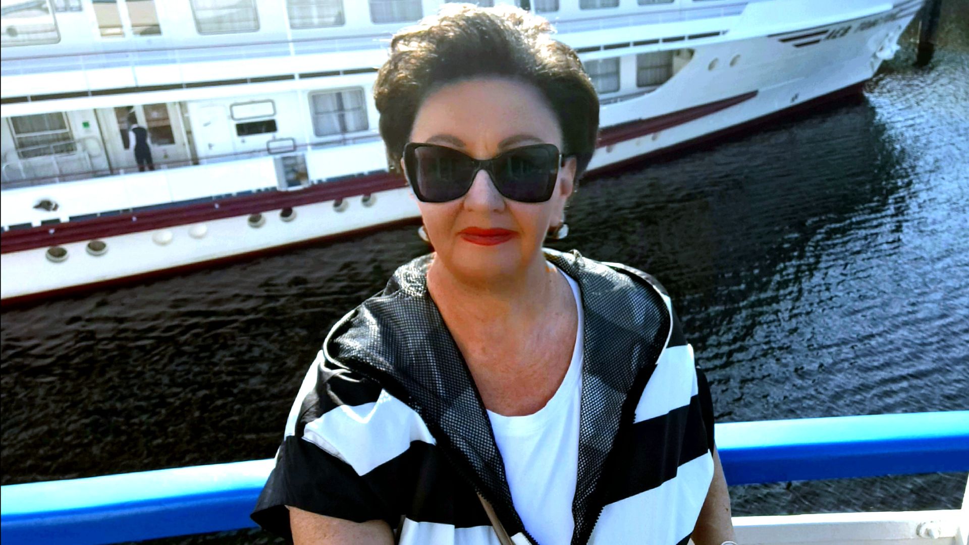 Речной круиз по Волге на т/п "Александра". Обзор каюты "Полулюкс с балконом". День первый