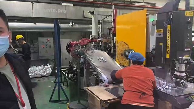 105.Промышленный робот подкидывает работенки