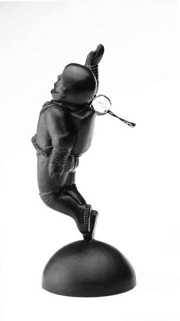 Статуэтка чугунная "Космонавт". Артикул 199998. https://феникс.art