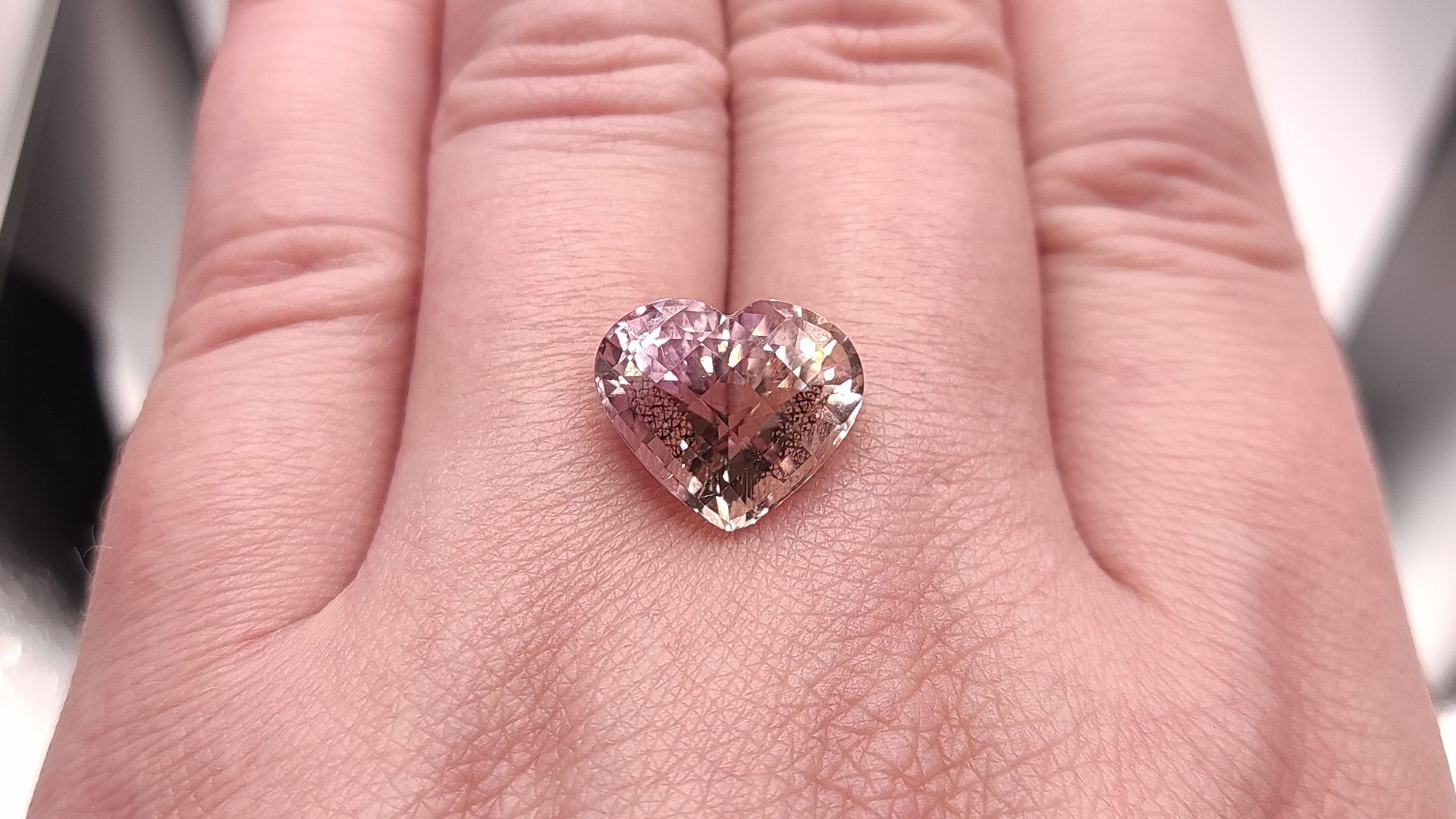Аметрин сердце 8.89 ct. Боливия + гемм. заключение