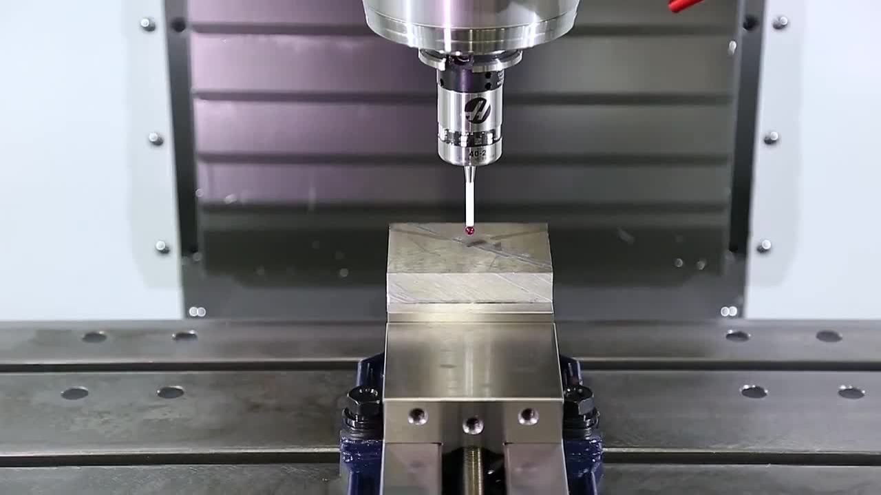 Привязка заготовки на фрезерном станке HAAS