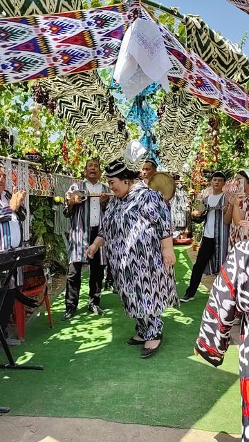 Узбекские народные танцы #узбекскиетанцы #народныетанцы #узбекистан #uzbekistan #восточныетанцы