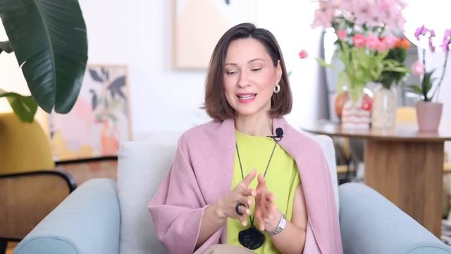 Как выглядеть стильно и элегантно в кроссовках.