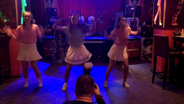 DAIKIRI - Red Velvet Mix (Cool Hot Sweet Love + Russian Roulette) | Dance Cover