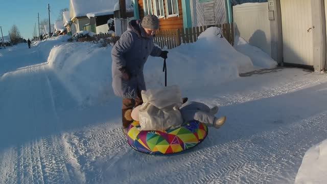 У нас новый папа. Живем в деревне