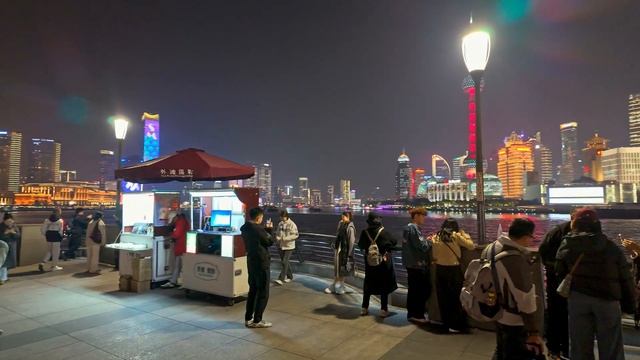 🇨🇳 Шанхай, Китай - самая оживленная ночная улица и знаменитая набережная