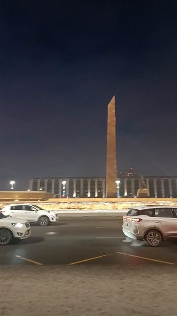 Монумент героическим защитникам Ленинграда